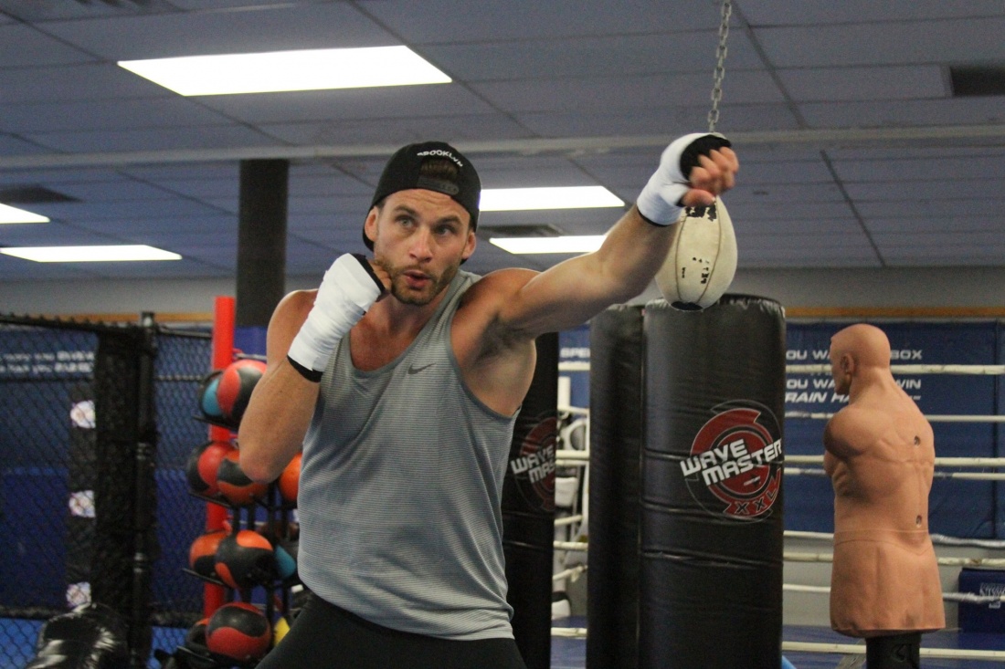 WBO | Chris Algieri training for his match against Manny Pacquiao - WBO